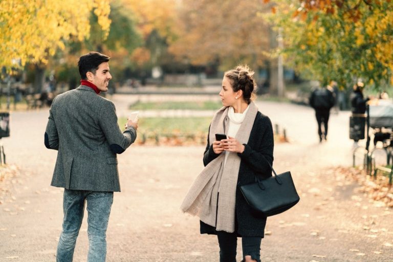 Powerful 30 Deep Questions To Get To Know Someone