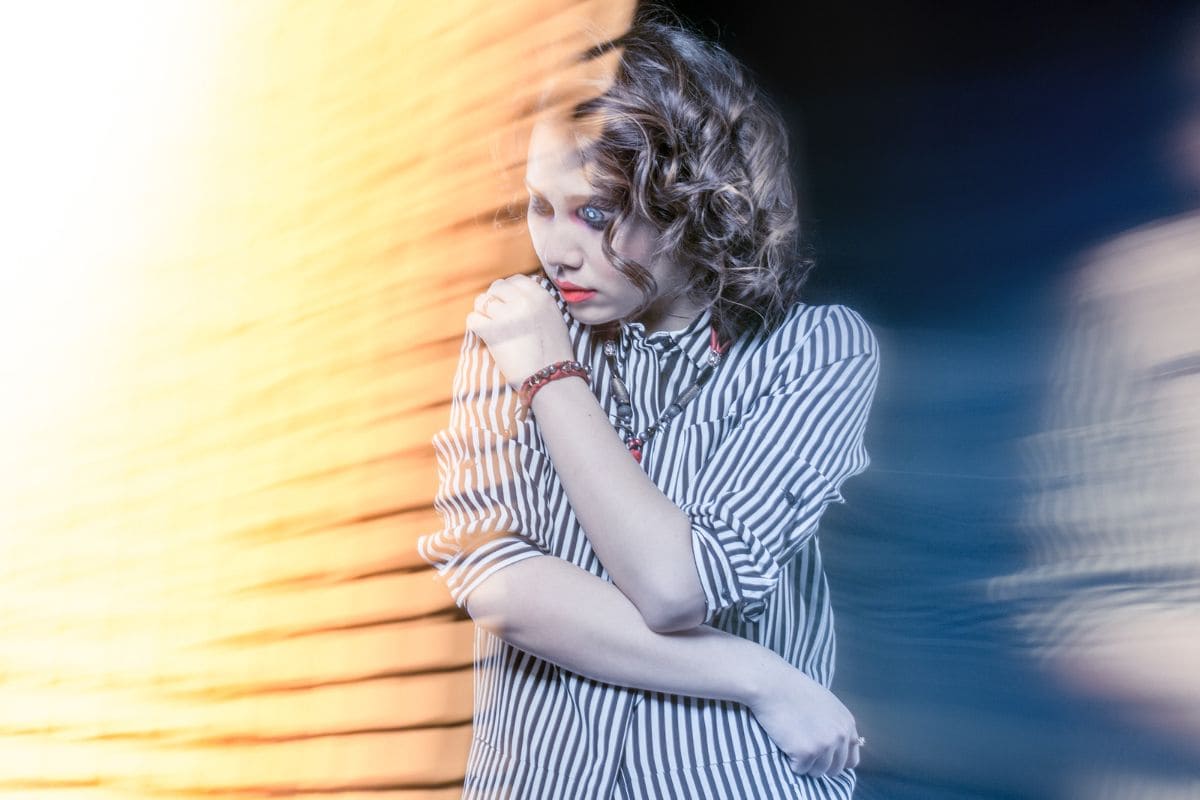 Signs Of An Introvert: 13 Clear Indicators You Are One