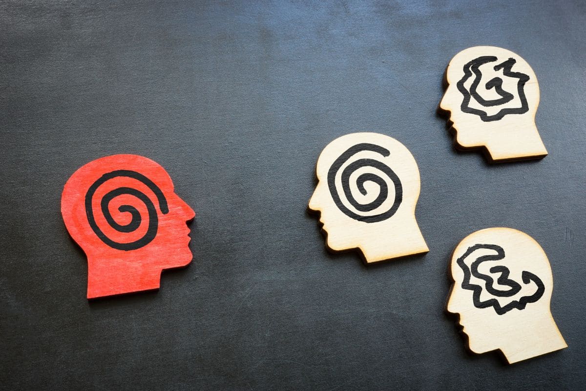 How To Make A Strong First Impression As An Introvert: 4 Proven Strategies