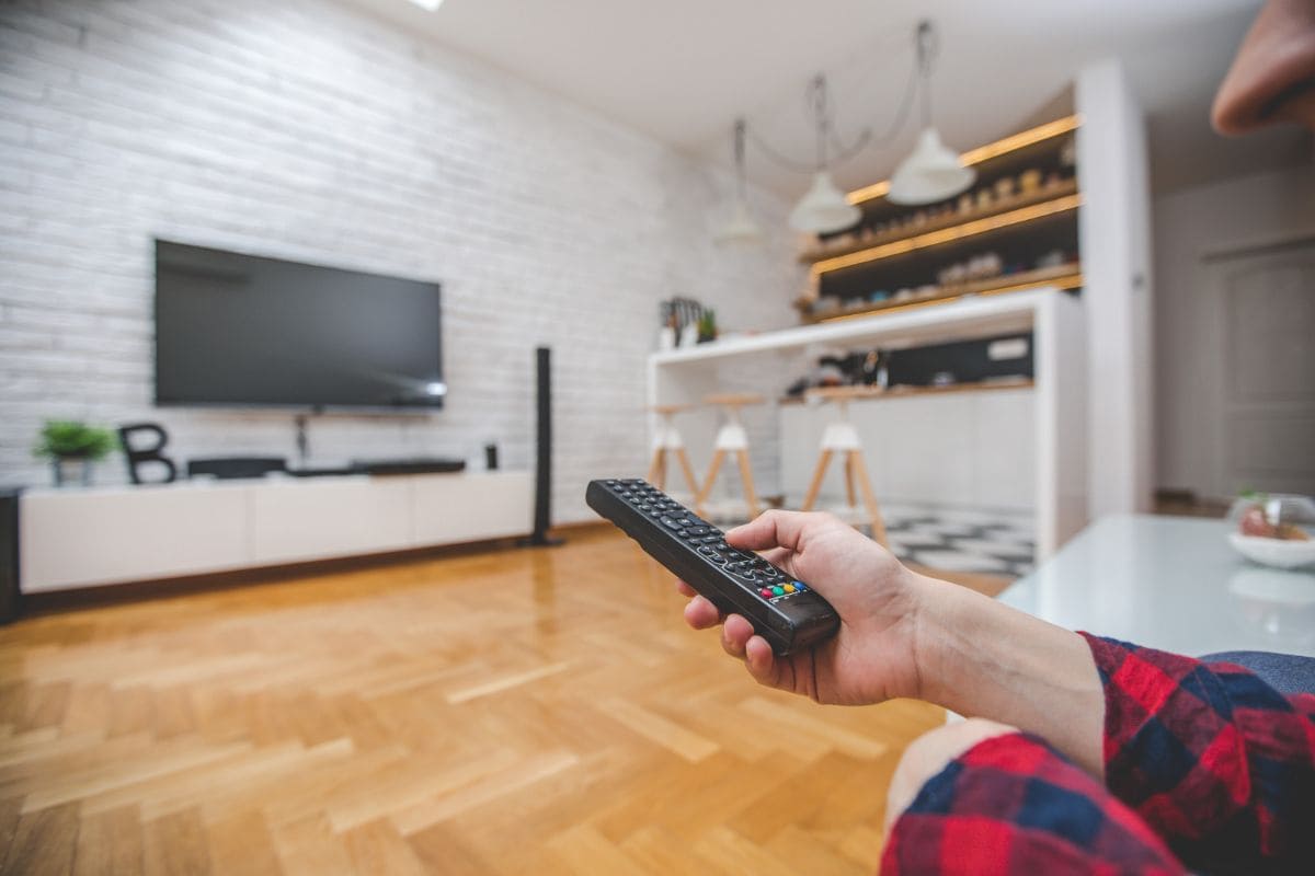 TOP 10 TV Shows And Movies Introverts Should Watch For Comfort And ...