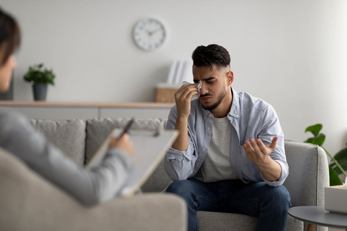 Solving The Mistery: Why Do I Push People Away?